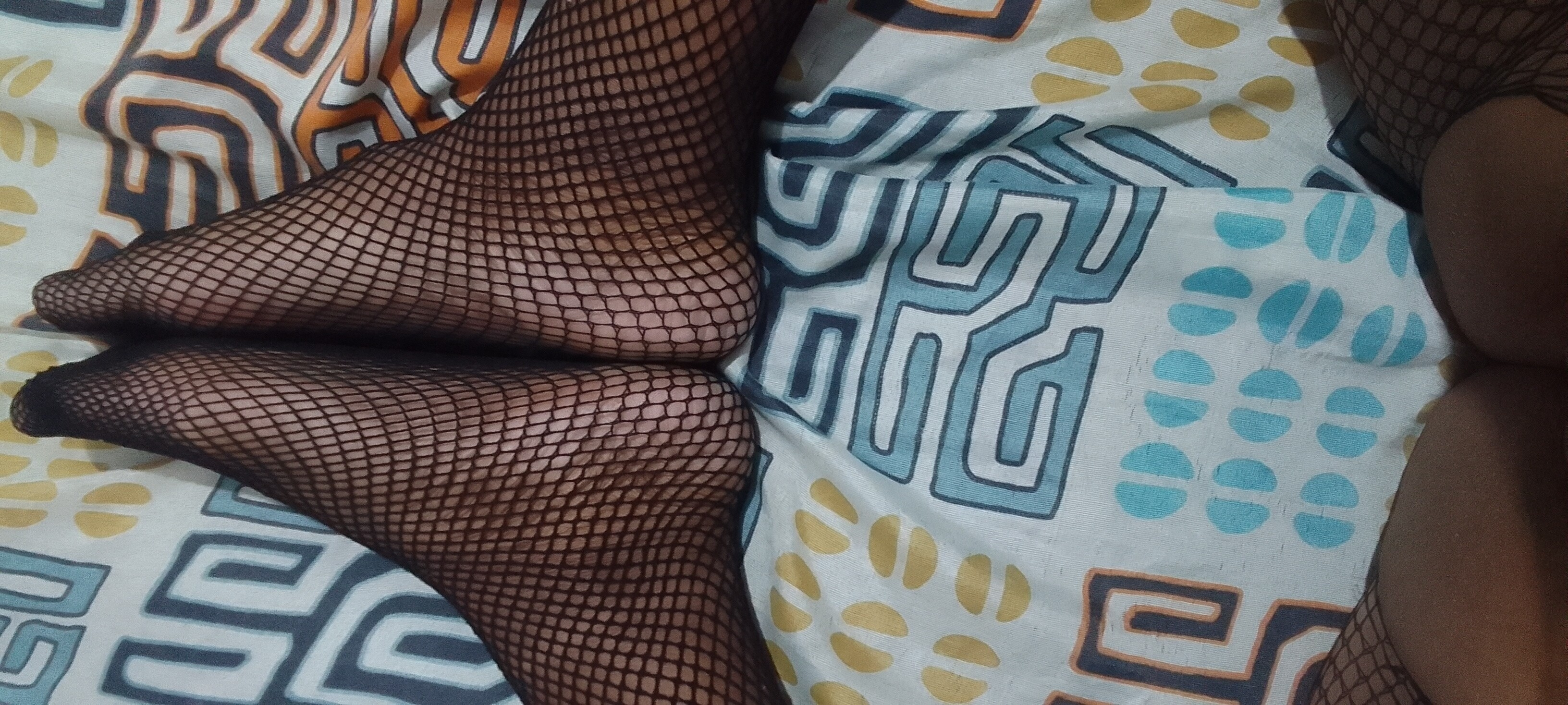 Pantyhose are a totally sexy piece😍 : r/NylonFeetLove