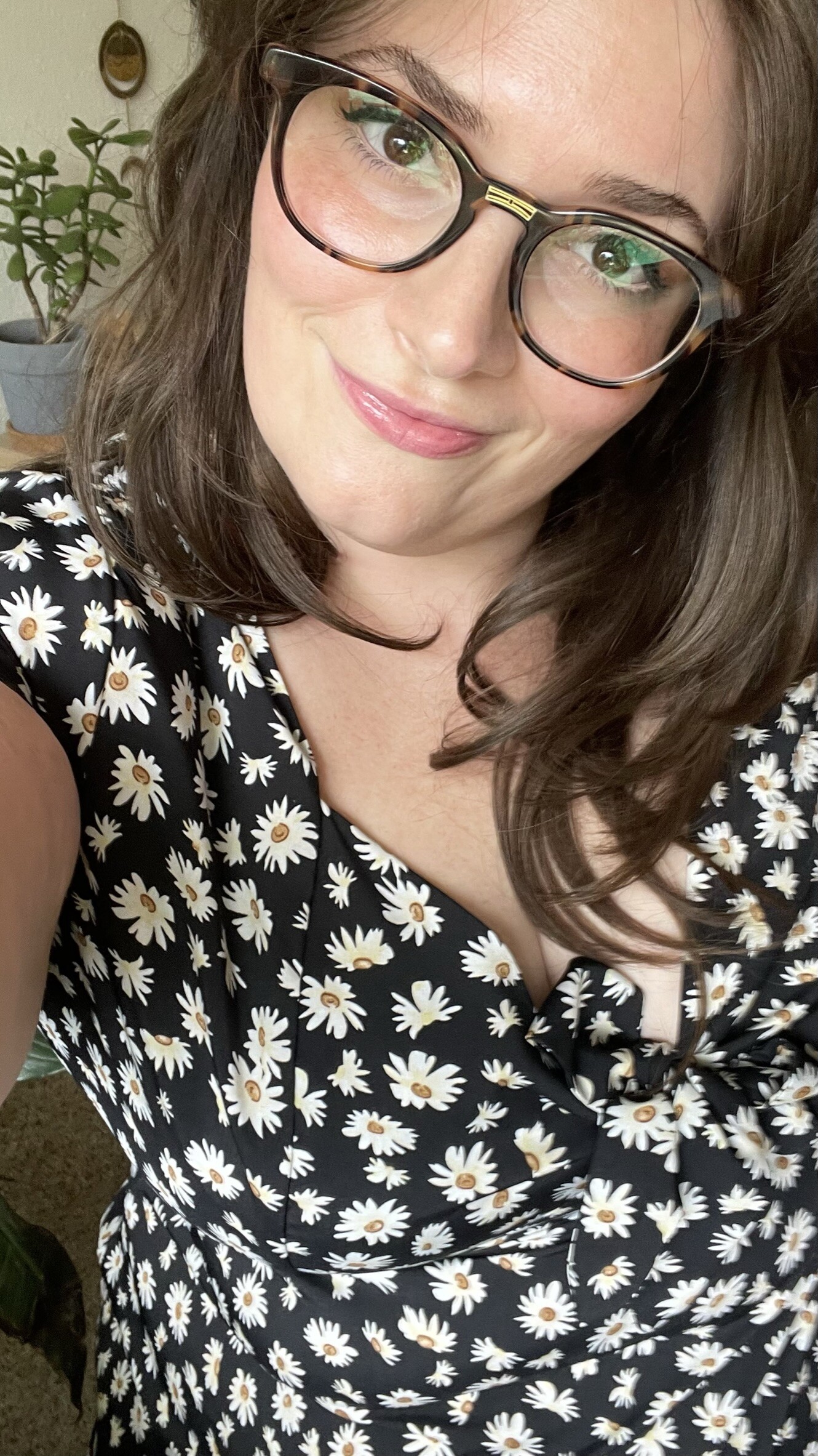 wednesday selfie : r/cougars_and_milfs_sfw